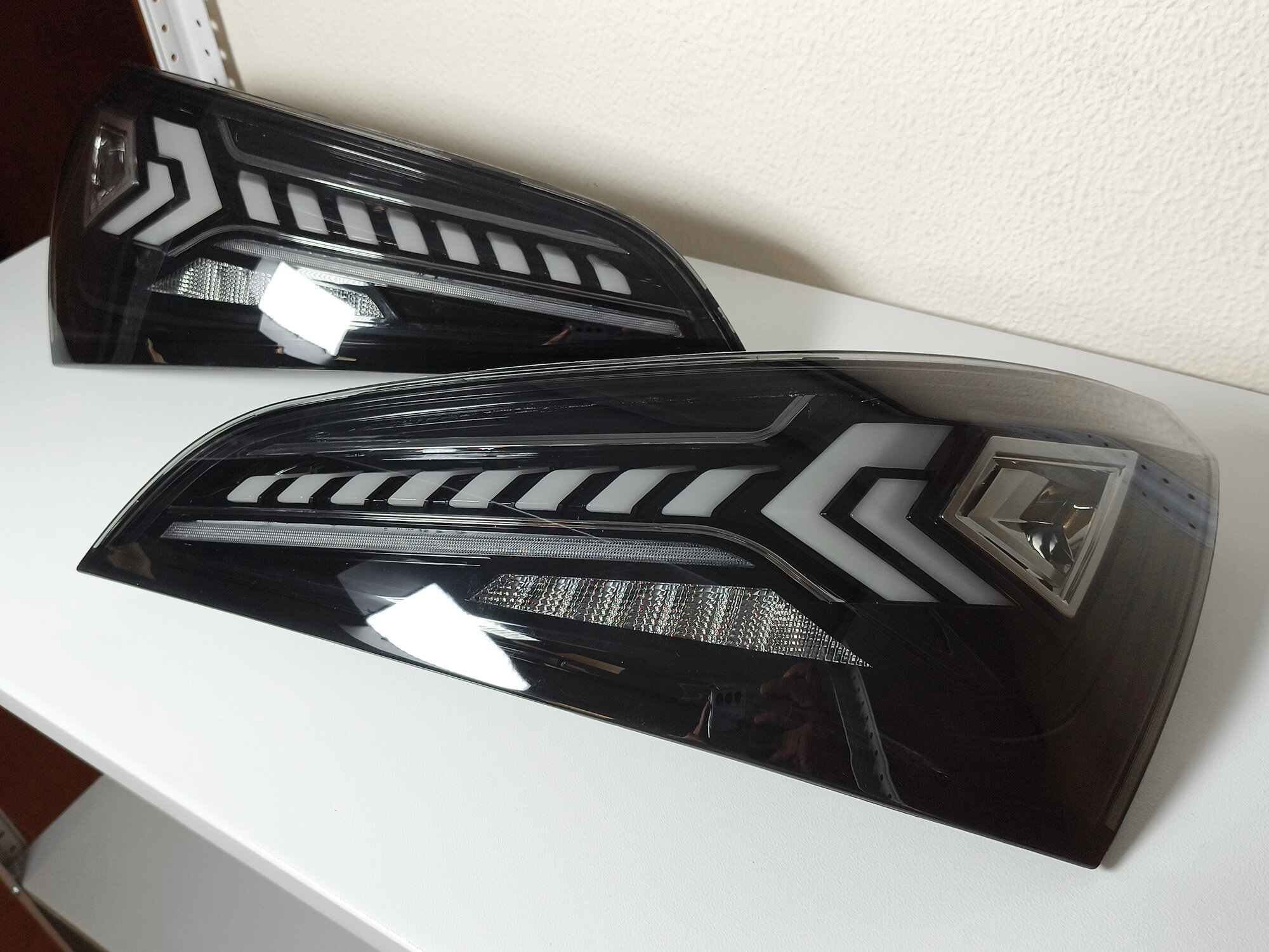 Фары автомобильные