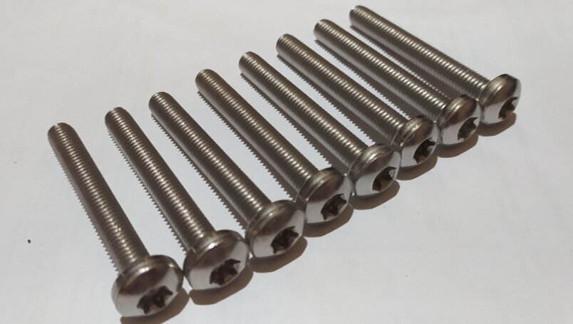 Винт М8 x 40 мм, 9 шт