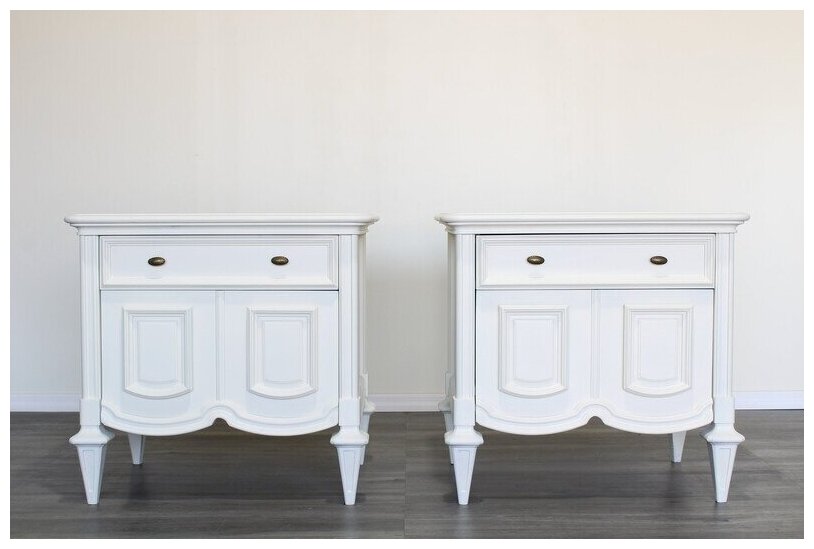 Пара винтажных тумбочек Лаура (2 штуки) 52 х 66 х 73 см