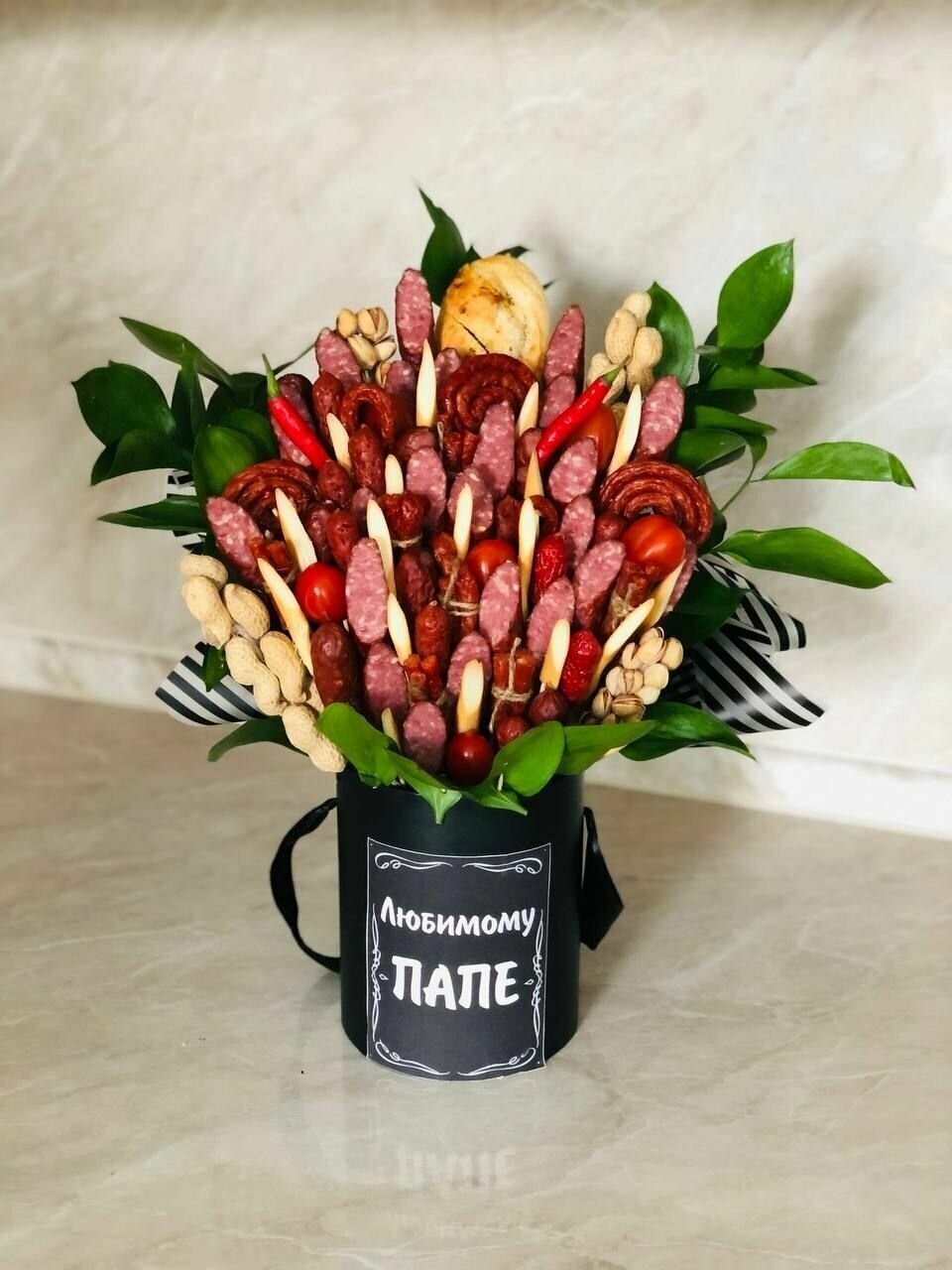 Снеки / Букет из колбасы / Подарок мужчине