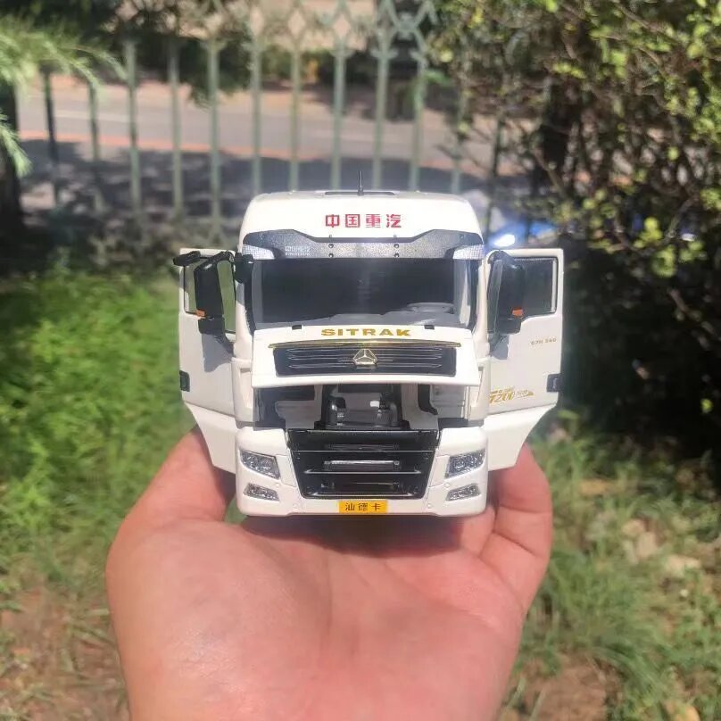 Сборная модель SINOTRUK SITRAK C7H - Масштаб 1:36 - Модель грузовика для сборки