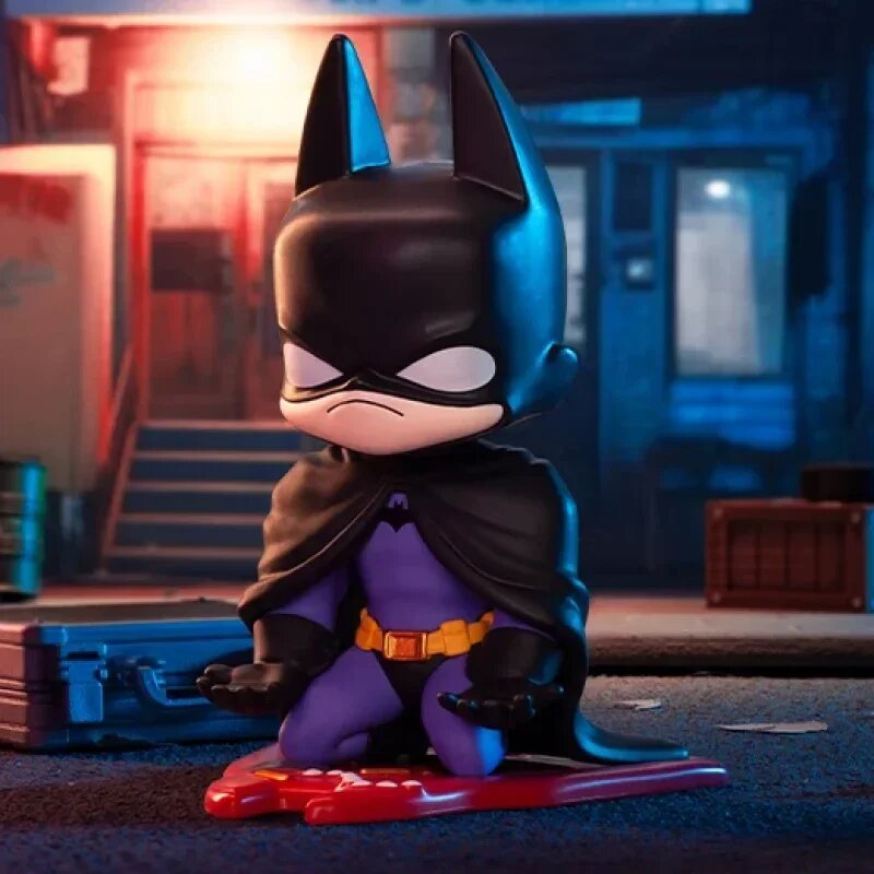 Фигурка Batman POP MART Gotham City Series Черный THE CRIME ALLEY