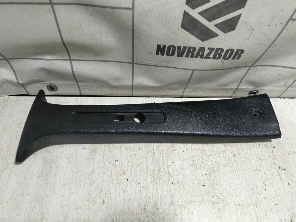 Обшивка стойки VW Golf 2 Jetta 2 83-92