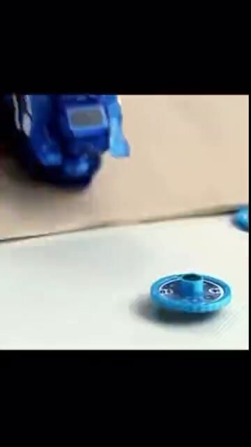Трансформер Hello Carbot - Робот-трансформер, 15 см, Красный, Пластик, для мальчиков, управление отсутствует — фото 1