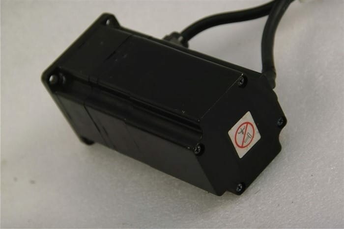 Модуль YASKAWA SGMP-01AW12 — фото 1