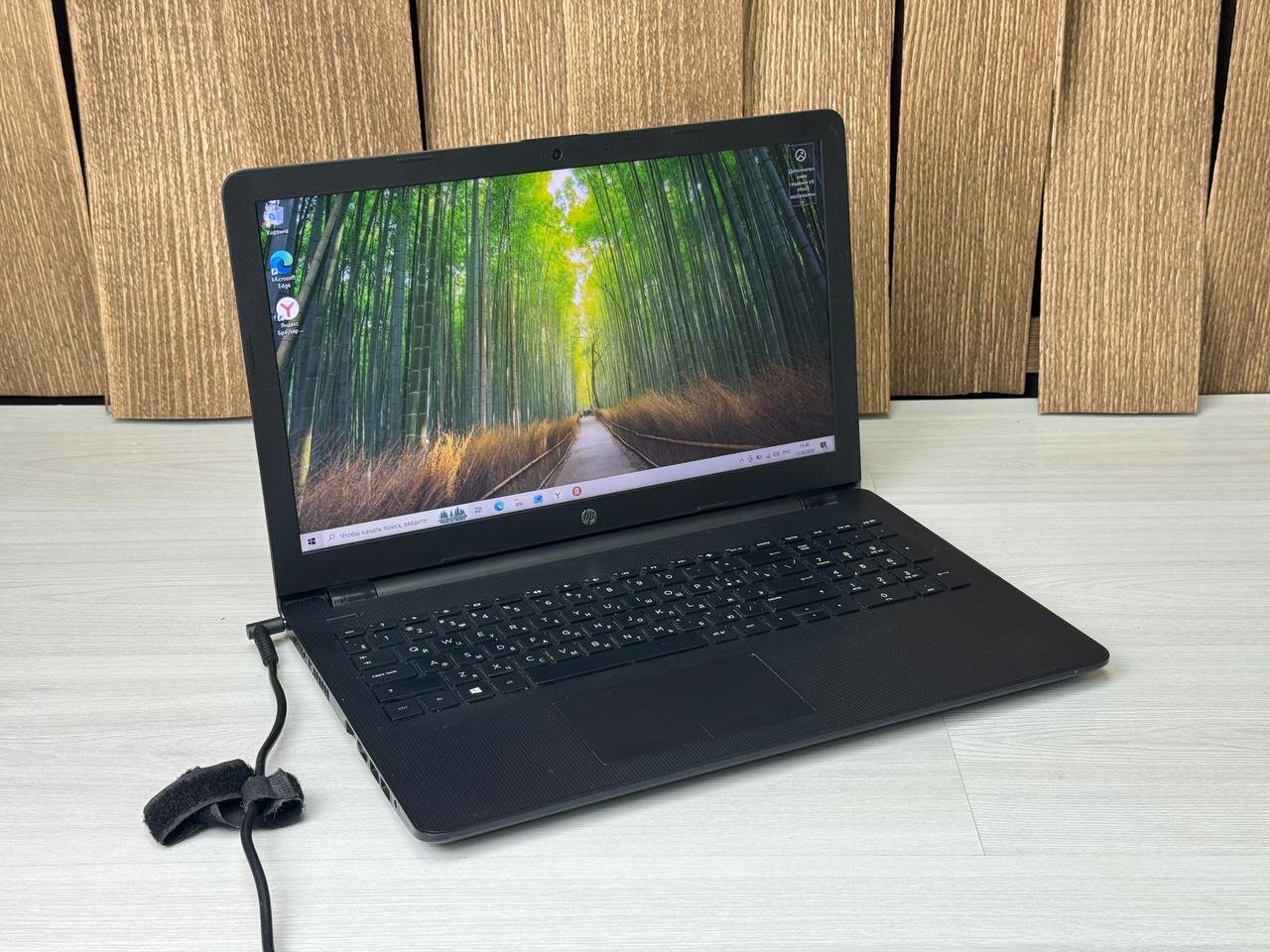 Ноутбук HP Pavilion 15-rb038ur AMD A6-9220 2.50 GHz/Radeon R4/6G/60SSD/WiFi/BT/Cam/Win10 15.6", батарея 60мин
