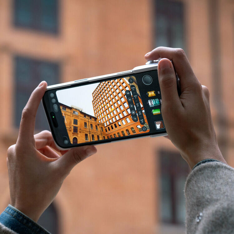 Чехол PGYTECH RetroVa Grip Kit для iPhone 17 Pro Max — фото 1