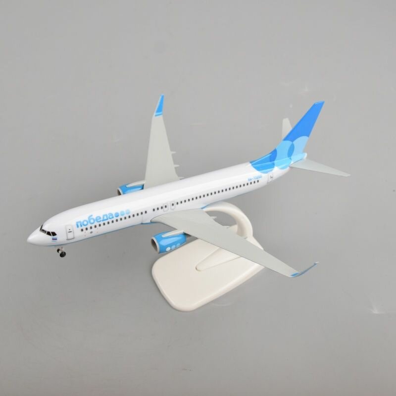 Модель самолета Boeing 737 - Победа — фото 1