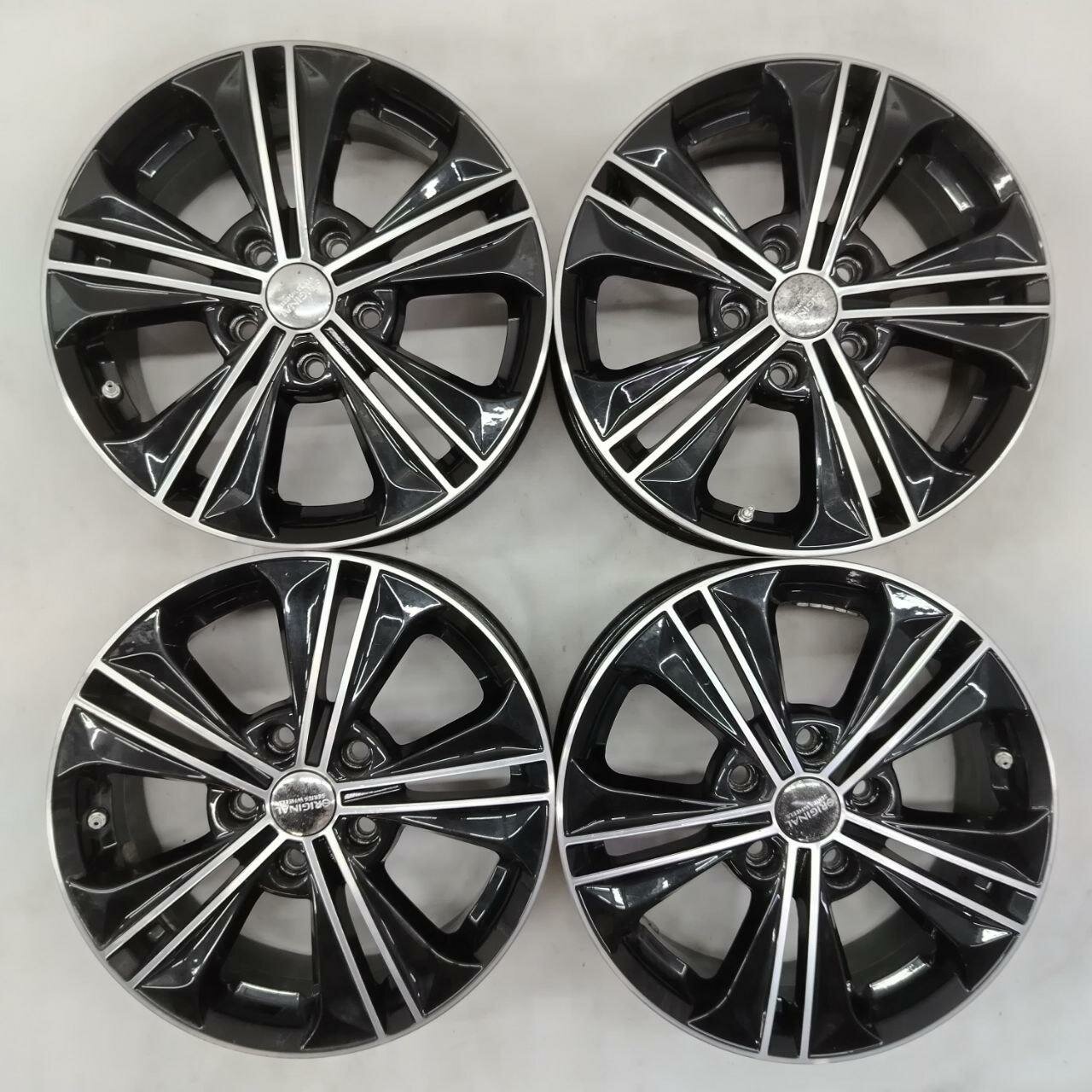 Комплект (4 шт) колесных дисков Replica 16x6 PCD 5x114.3 D67.1 ET43 (Реплика)