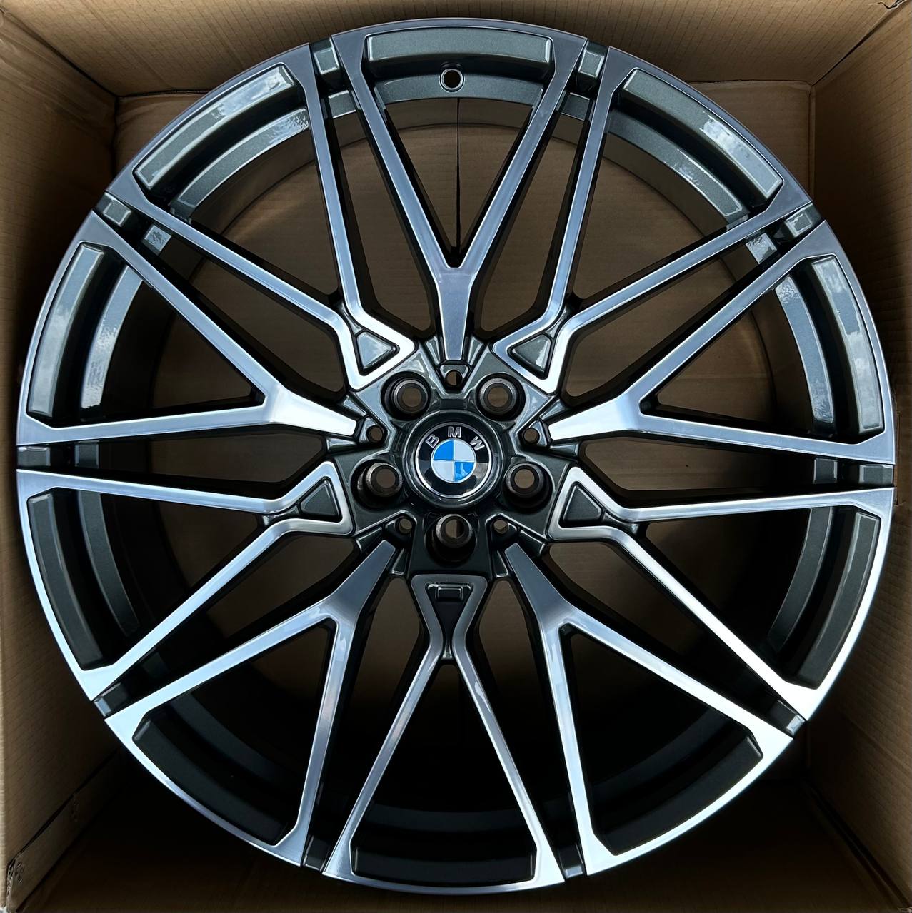 Литые диски BMW 10×R22 5×112