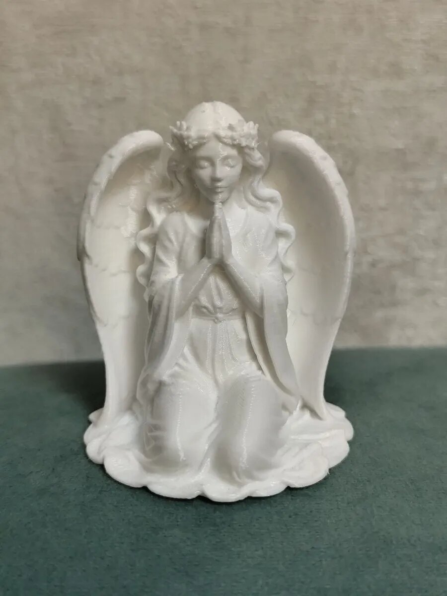 Статуэтка для интерьера молящийся ангелочек