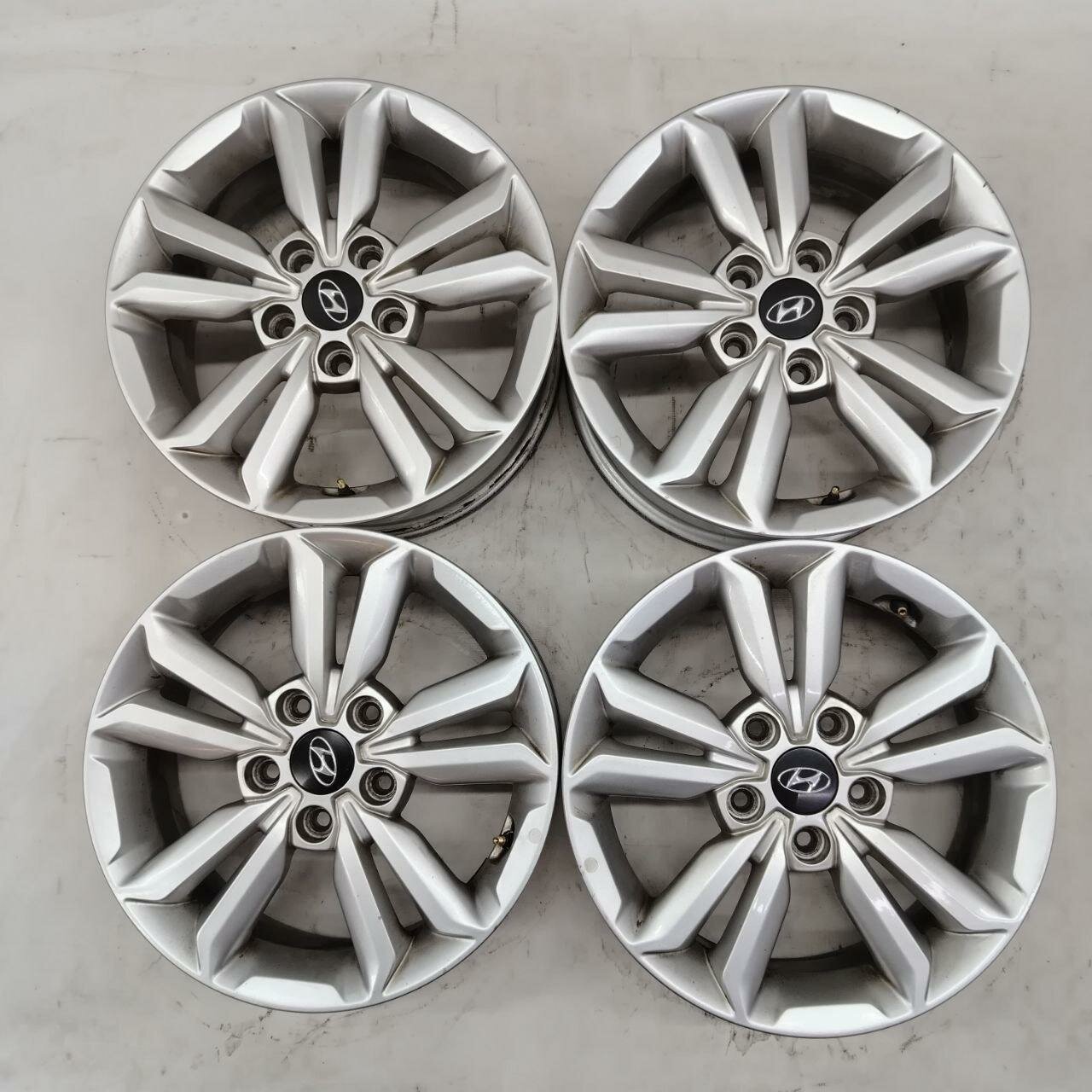 Колесные диски Hyundai 16x6 PCD 5x114.3 D67.1 ET43 (оригинал)