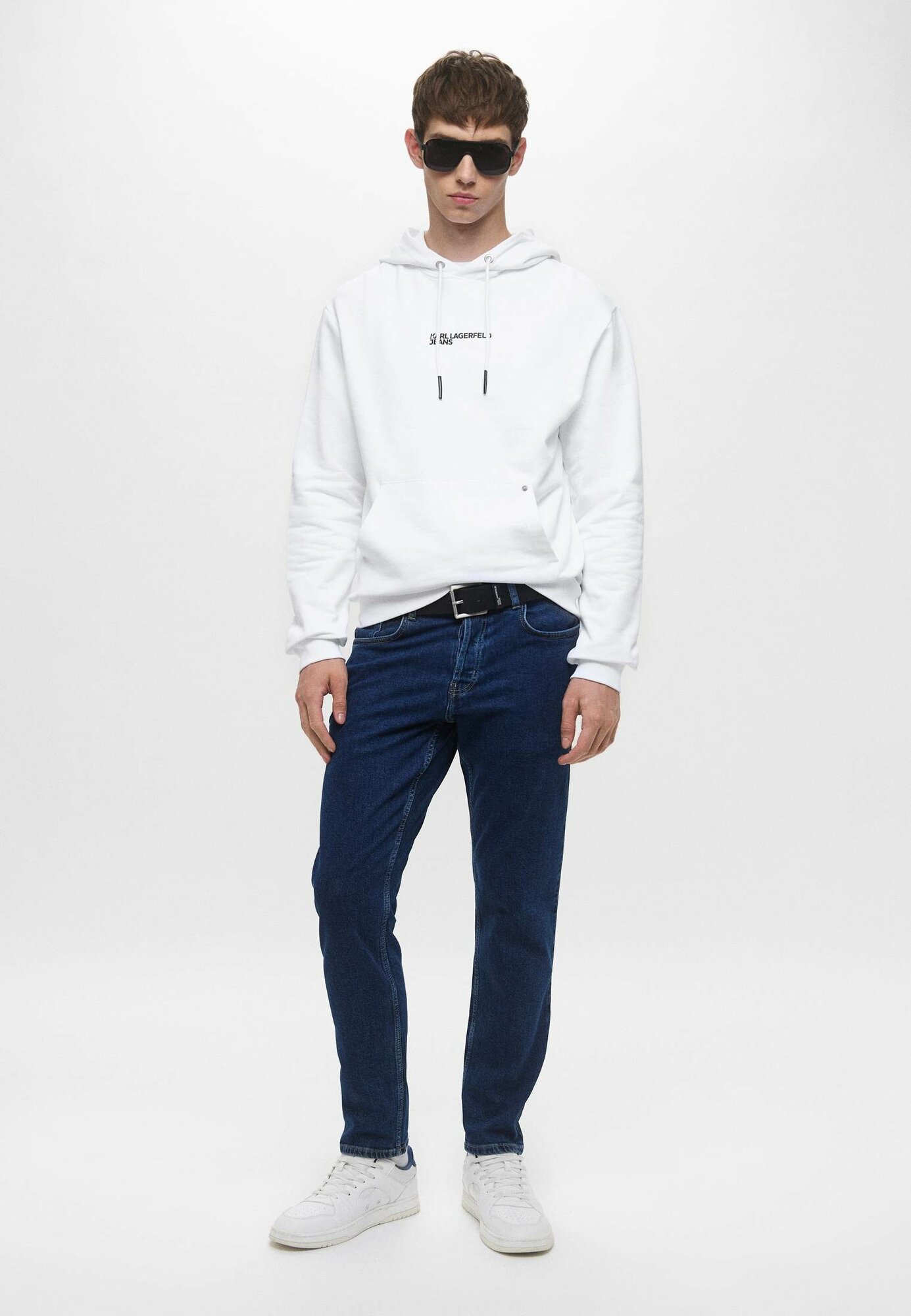 Джинсы зауженные KARL LAGERFELD JEANS, размер 33/32, синий — фото 1