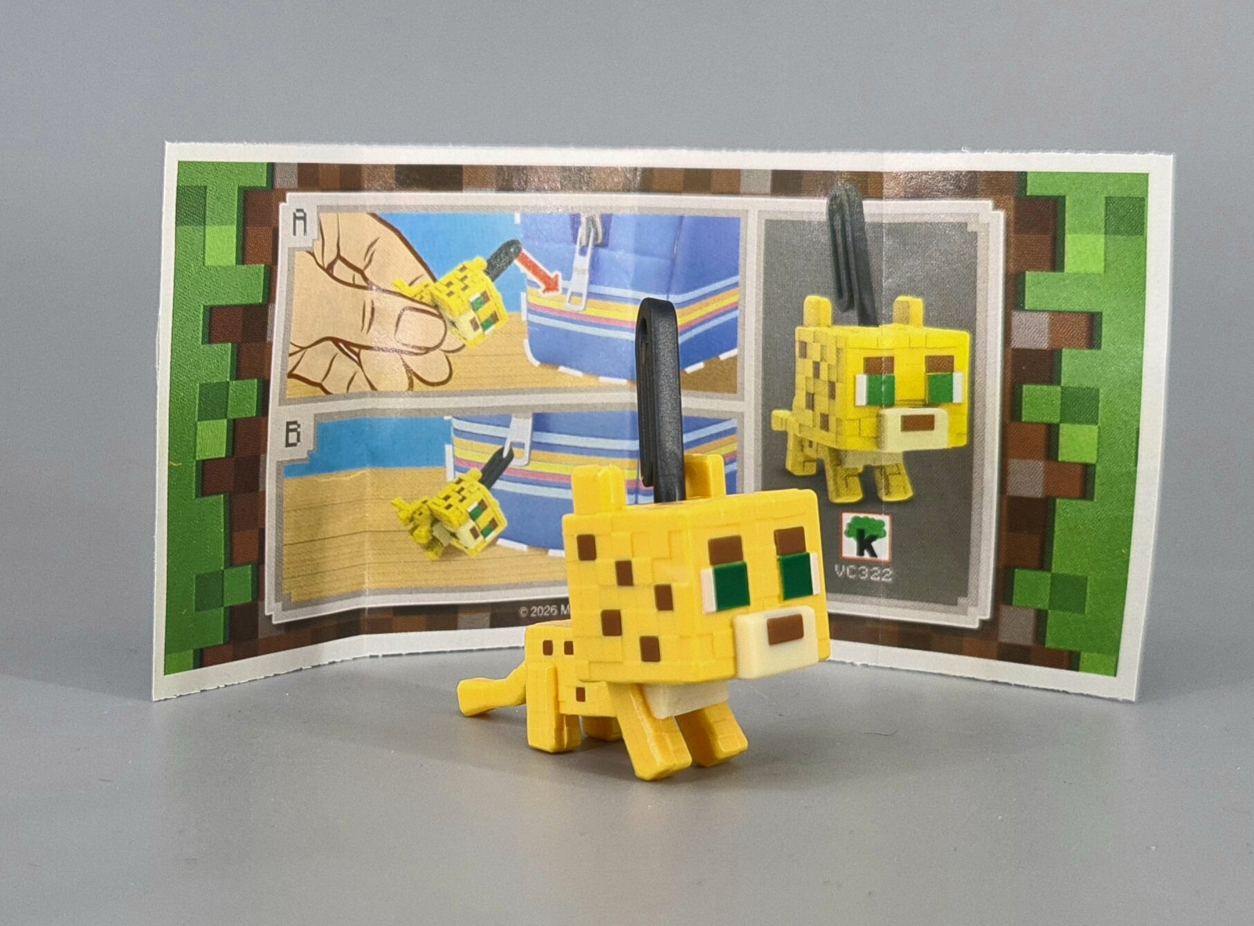 Коллекционная фигурка Оцелот (VС322) из серии KINDER JOY MINECRAFT, 2026 г
