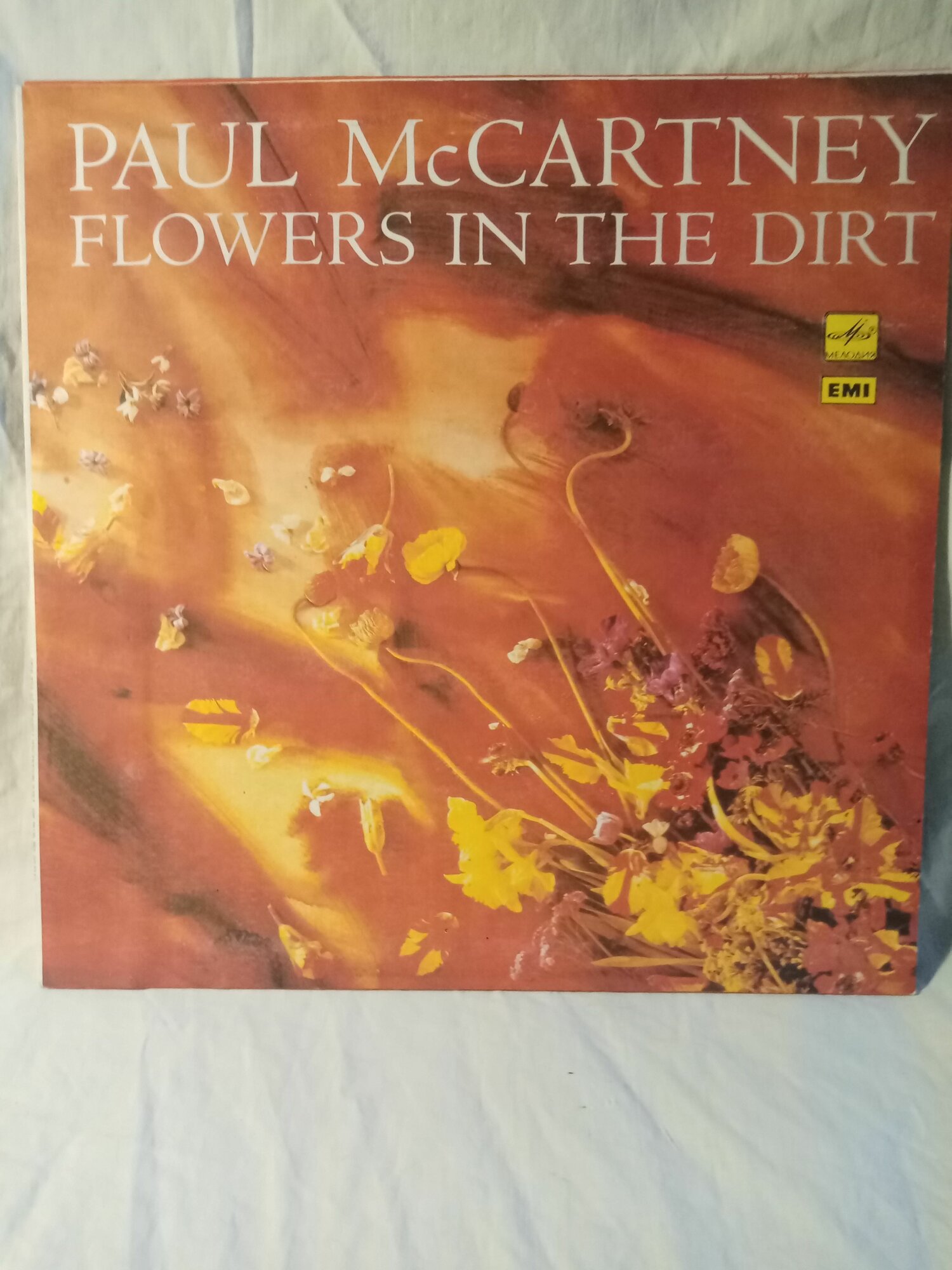 Виниловая пластинка. Paul Mccartney flowers in the dirt