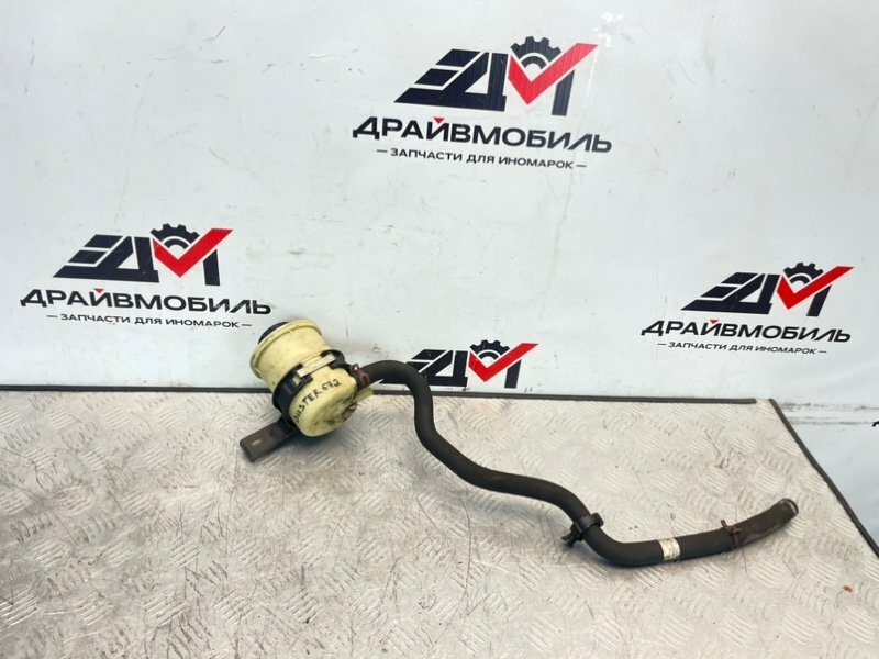 Б/У бачок гидроусилителя руля Renault Duster 2012 HSA K4MA606 nс патрубком ГУР 68700 RENAULT арт. 7700795347, 497176704R