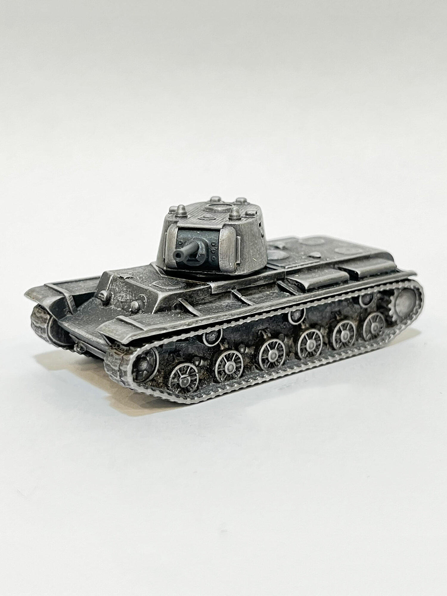 BroneMir Модель танка КВ-1 из металла без подставки (1:100)