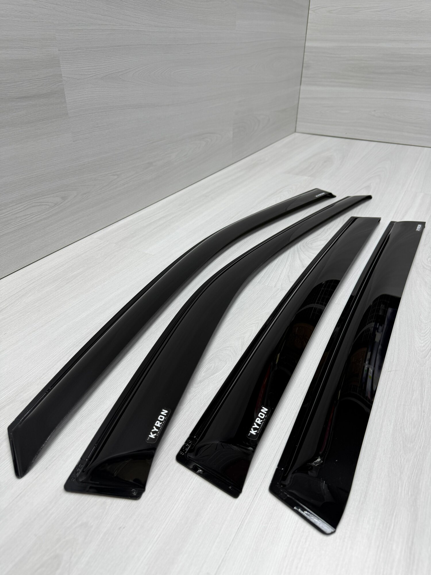 Дефлекторы окон на SsangYong Kyron 2006-2012 (Кайрон)