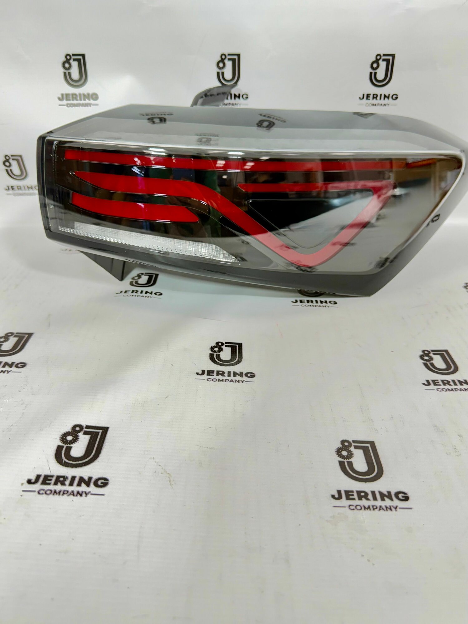 Фонарь задний правый на Chery Tiggo 7L, оригинал, арт. 605001672AA