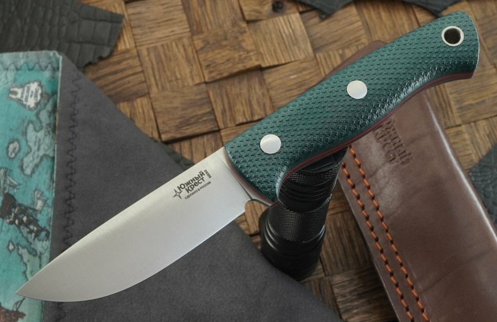 Нож Южный Крест Caribou (2.5), сталь N690, линза, рукоять изумрудная микарта, насечка