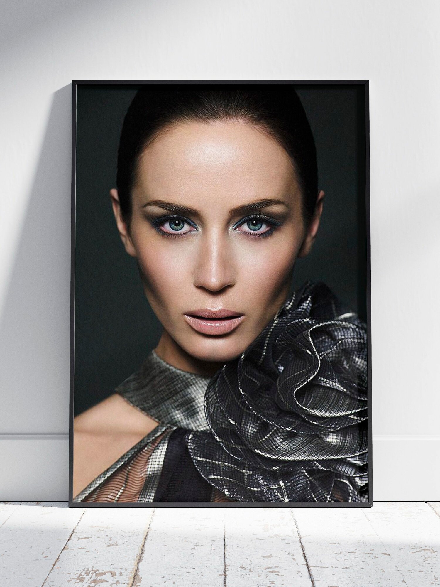 Плакат на стену для интерьера Эмили Блант (Emily Blunt 25) - Постер по актеру фильма, кино, сериала формата A4 (21x30 см)