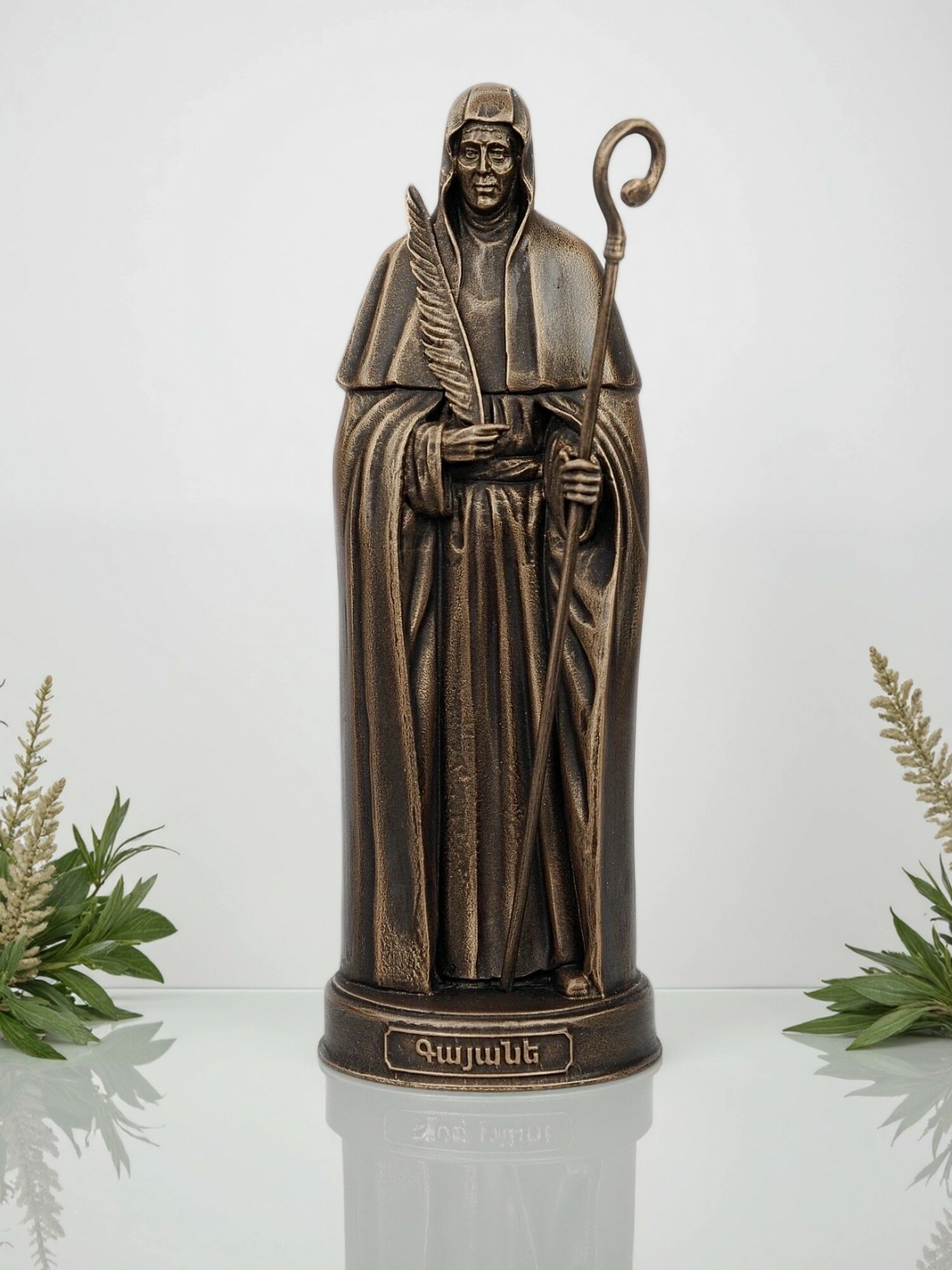 Фигурка декоративная, "Вернисаж истории", Святая Гаяне (большая) ПС, антик