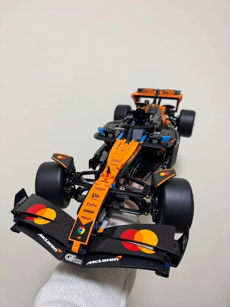 Конструктор Спортивный автомобиль Макларен MCL39 Техник Technic , Масштабная гоночная машина, Подарок для мужчин, 1675 деталей, 42228(совместим с lego technic, лего совместимый)
