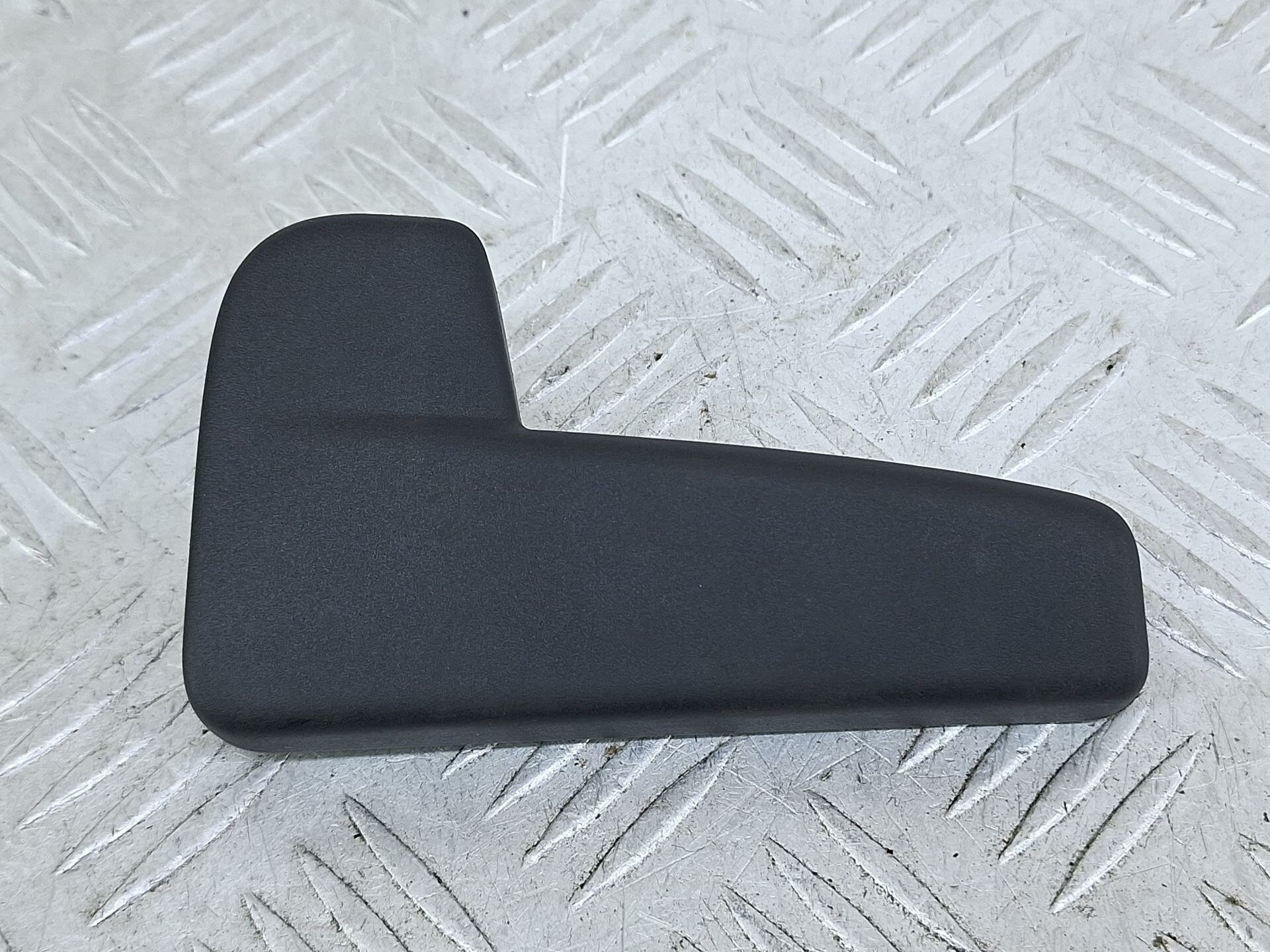 Ручка открывания капота Volkswagen Caddy 5 2022 6R1823533
