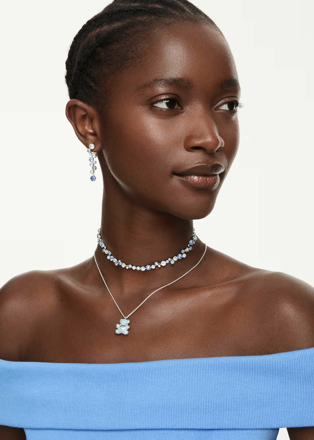 Серьги SWAROVSKI, кристаллы Swarovski, размер 39 мм, синий, белый — фото 1
