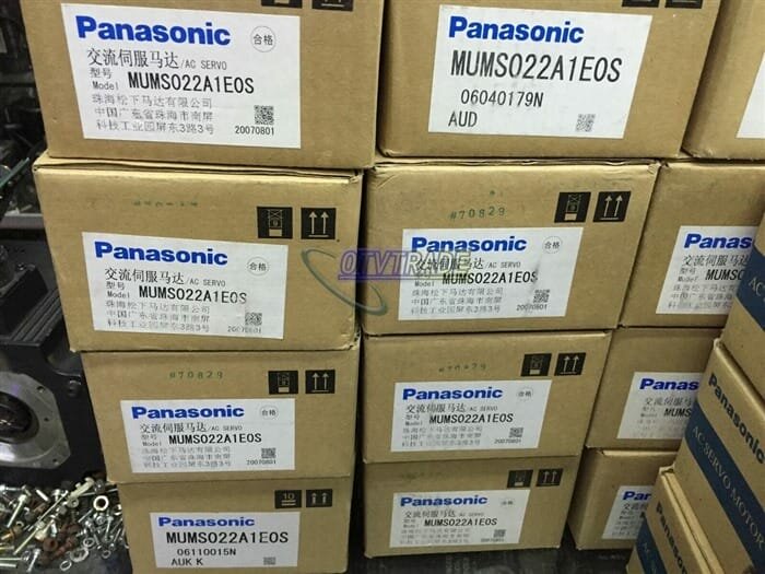 Модуль Panasonic AC Servo Motor MUMS022A1E0S 0.2KW