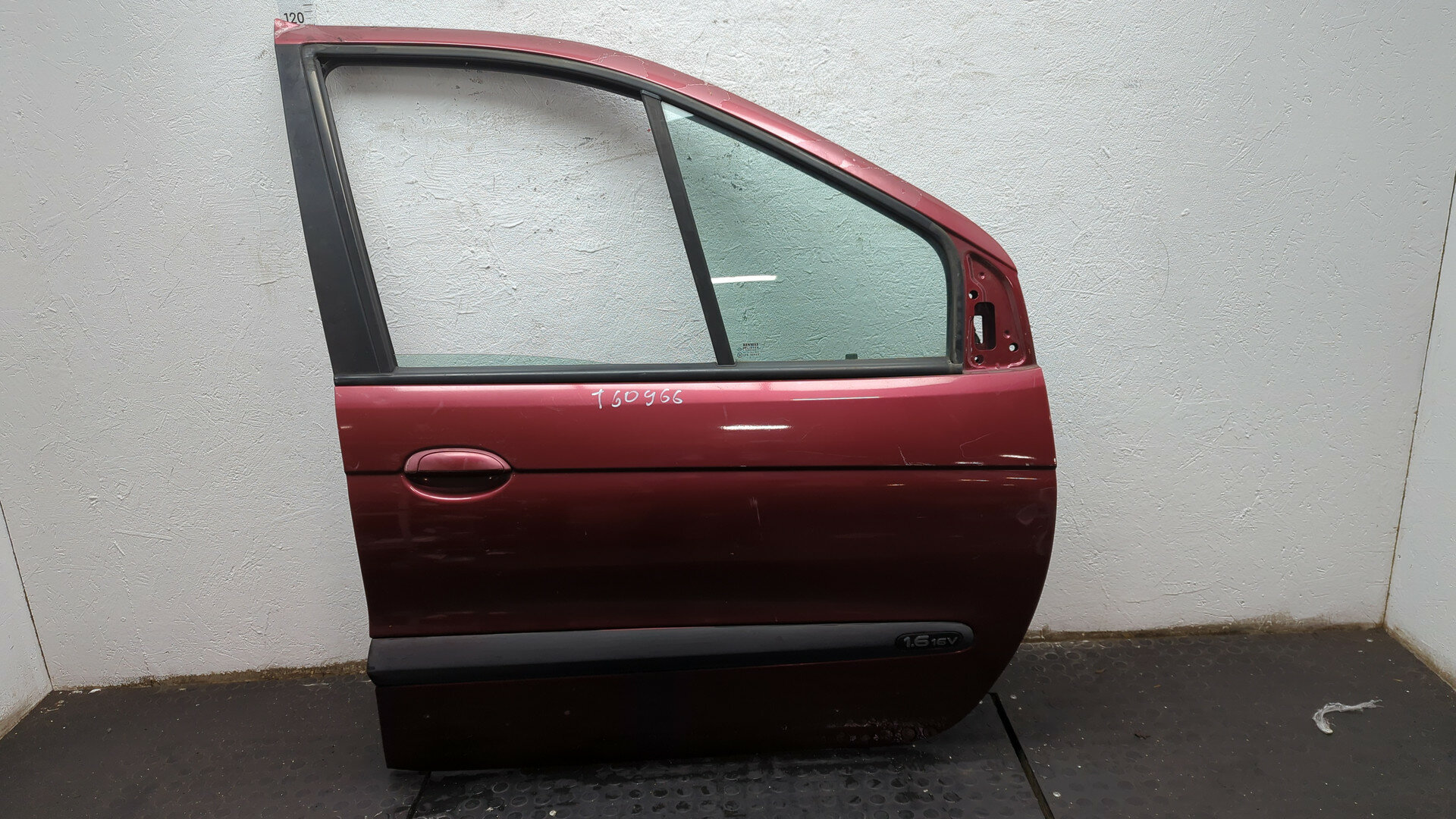 Дверь боковая (легковая) правая передняя Renault Scenic Б/У