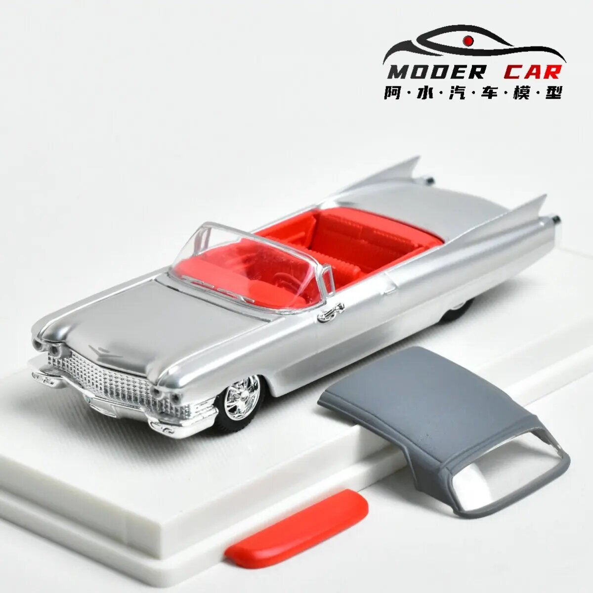 Модель автомобиля Cadillac 1960 серебристый 1:64 TSM