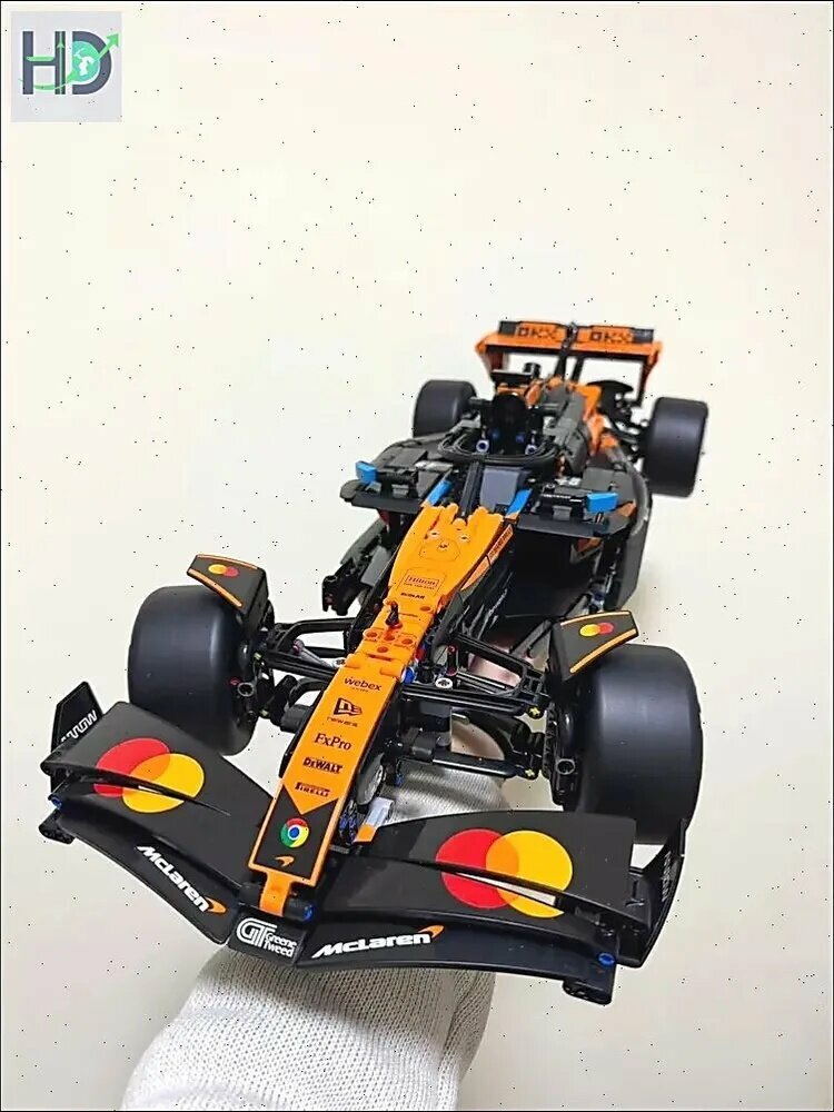 Конструктор Спортивный автомобиль Макларен MCL39 Техник Technic , Масштабная гоночная машина, Подарок для мужчин, 1675 деталей, 42228(совместим с lego technic, лего совместимый)