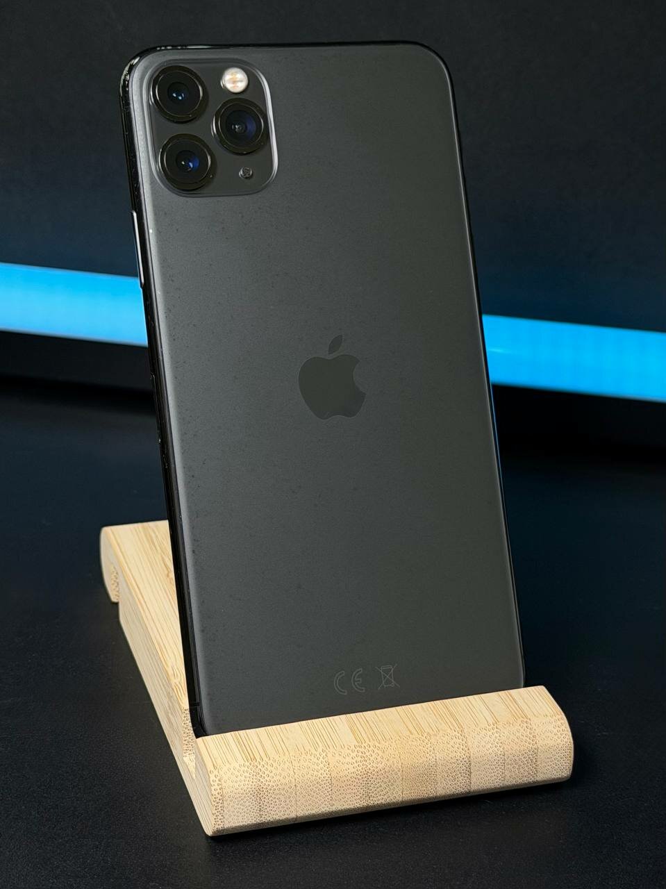 Смартфон Apple iPhone 11 Pro Max, 256 ГБ, nano-SIM + eSIM, черный
