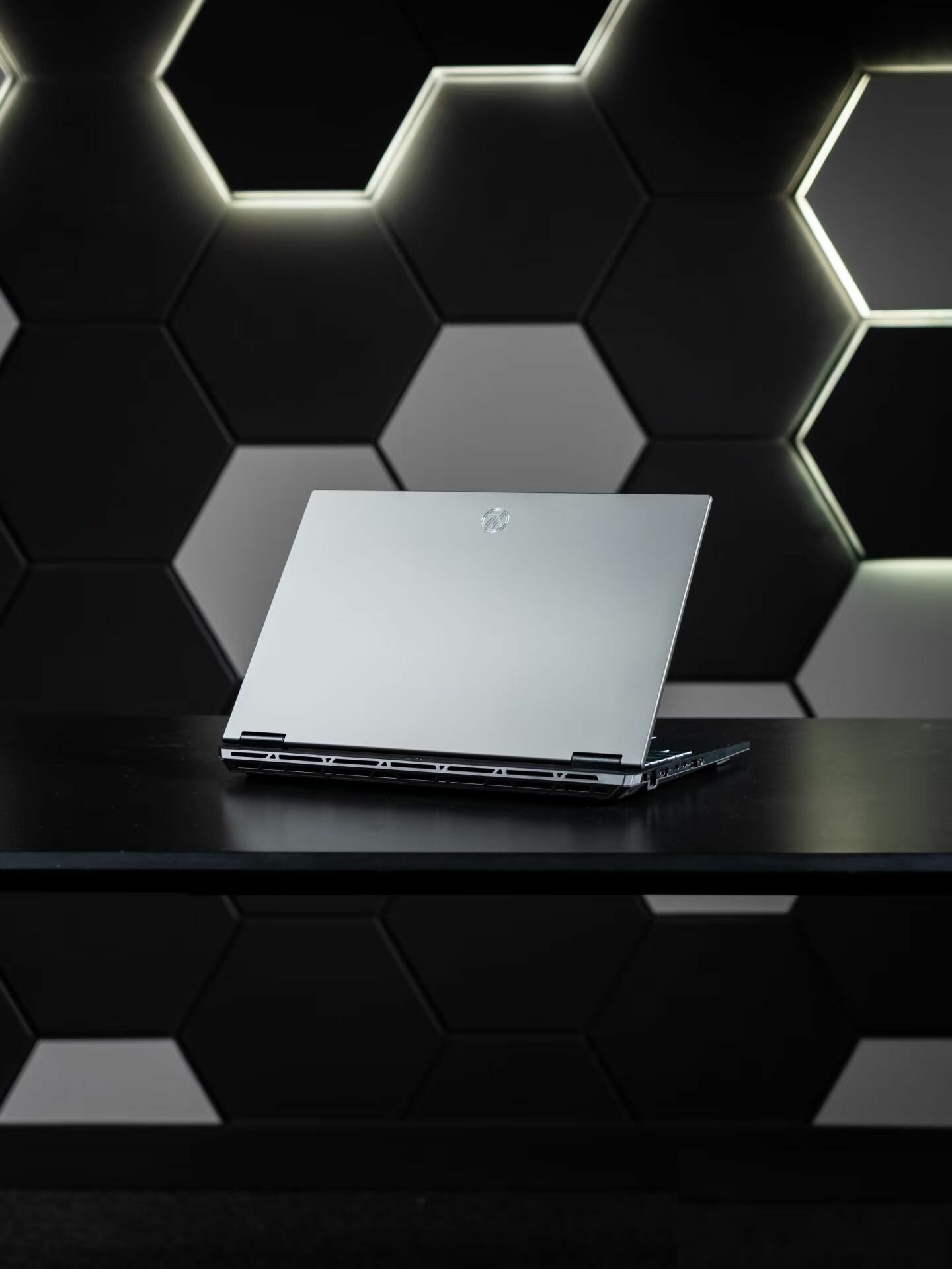 Игровой ноутбук ASUS TUF Gaming A16, R7-H260, RTX5050,32ГБ/2ТБ, Русская раскладка — фото 1