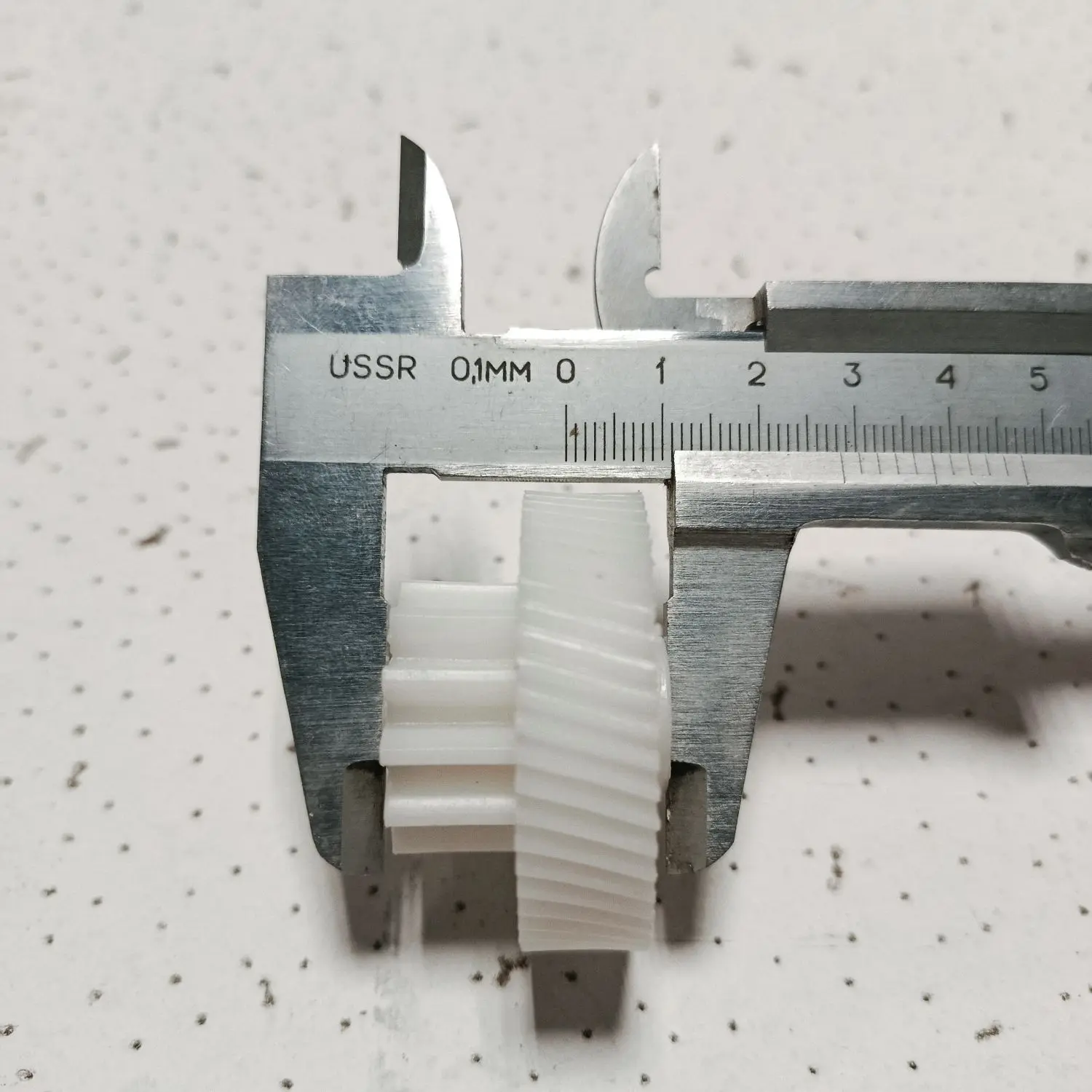 Шестерня мясорубки Polaris, Dexp, Moulinex HV1, Scarlett, Vitek, Redmond D=46/28мм, 12 зуб.