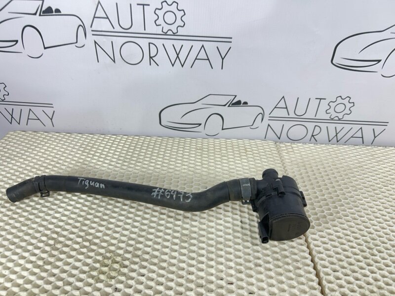Помпа Volkswagen Tiguan 2020