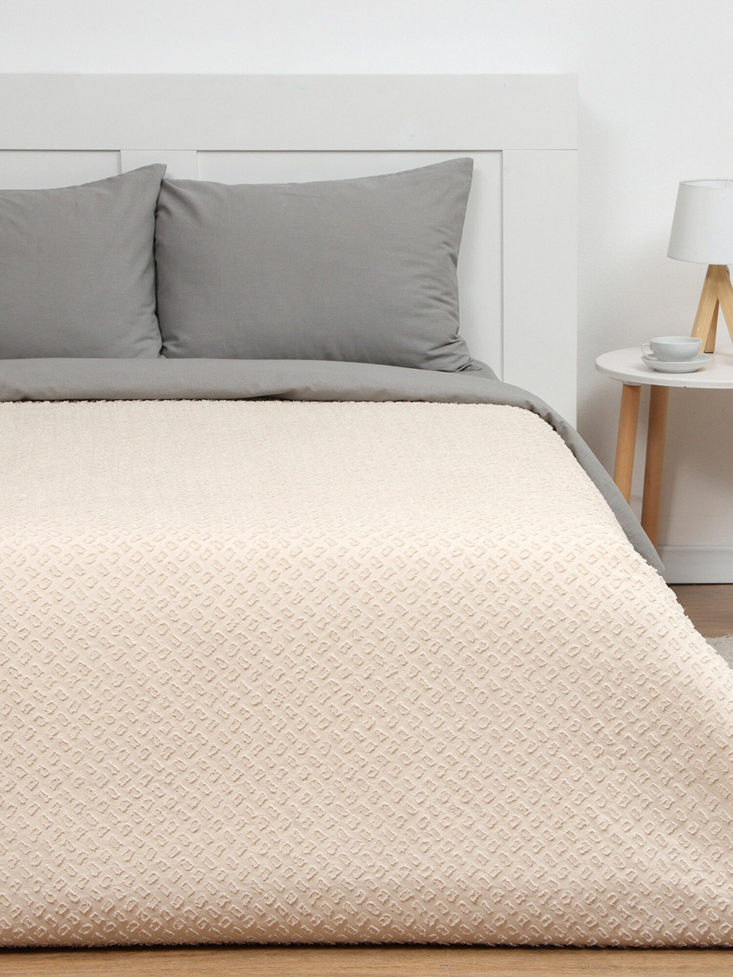 Покрывало 1.5-спальное "Tufting: Квадрат", 150x220+-5 см, микрофайбер, бежевое
