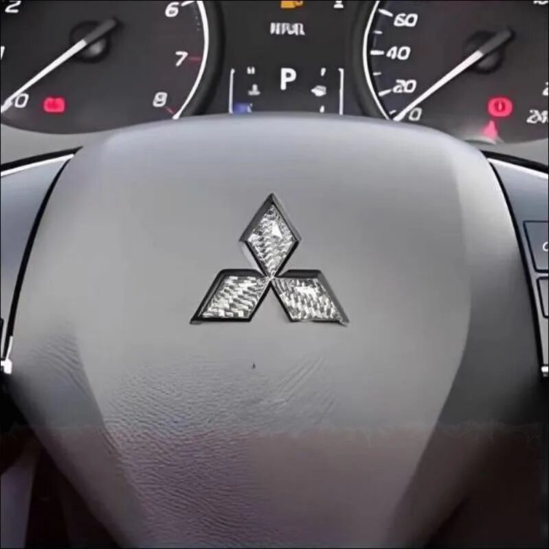1 x Наклейка на руль с логотипом Mitsubishi из углеродного волокна для наклейки на эмблему MITSUBISHI