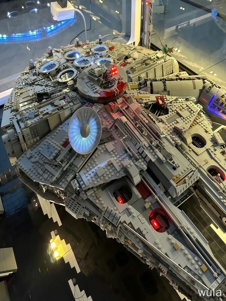 Конструктор Shenglife "Millennium Falcon" (тысяча) из Звездных войн, сборная модель, детская игрушка, 3D пазл — фото 1