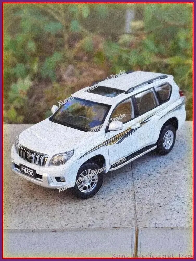 Коллекционная модель, Toyota Land Cruiser Prado LC150,1:18, Белый узор
