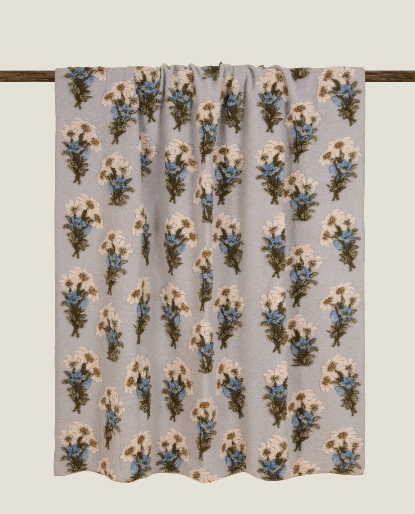 Плед BUNCH OF FLOWERS GREY 150x200 шерсть 55% полиэстер 45%, 1070г
