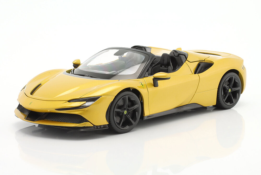 Модель коллекционная BBURAGO Ferrari SF90 spider 2021 yellow metallic