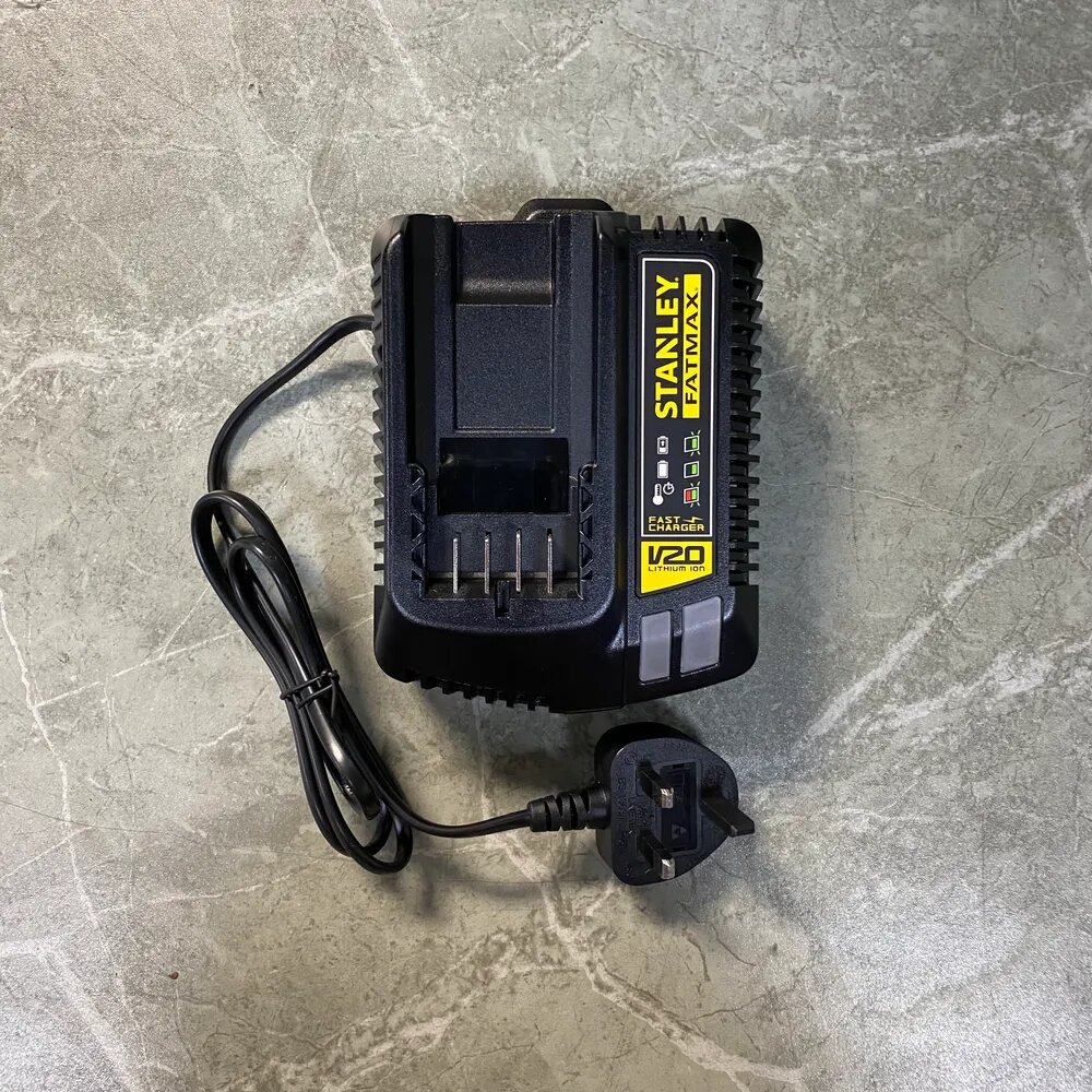 STANLEY SFMCB14 Компания выпустила новое литиево - электрическое зарядное устройство