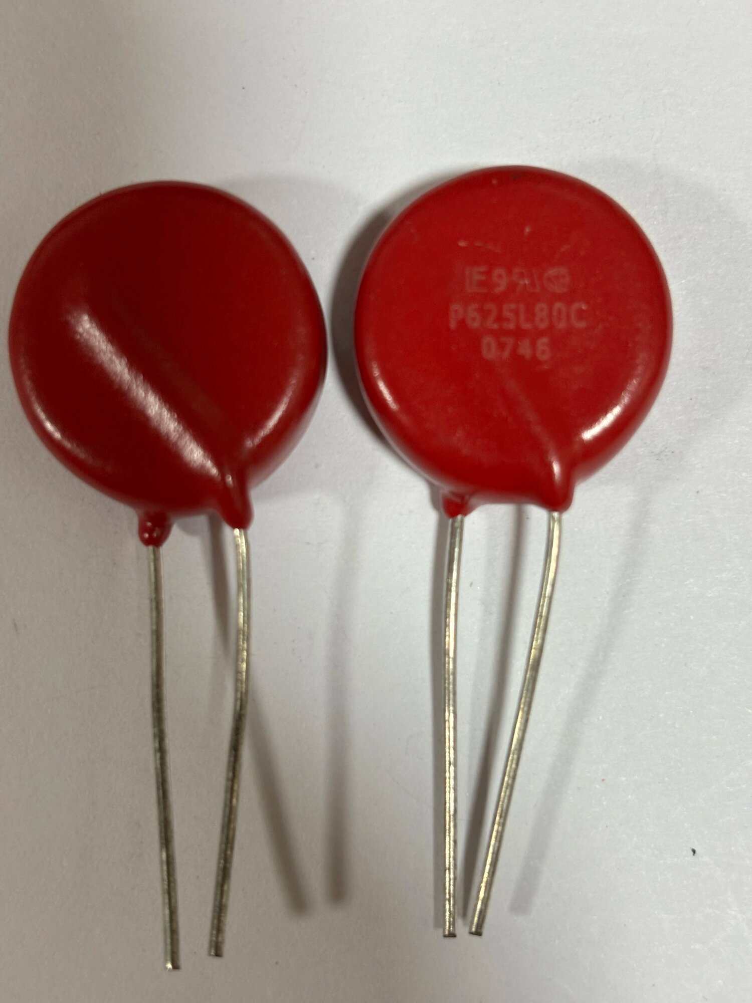 2 шт. Варисторы P625L80C, P625L80, P625L80