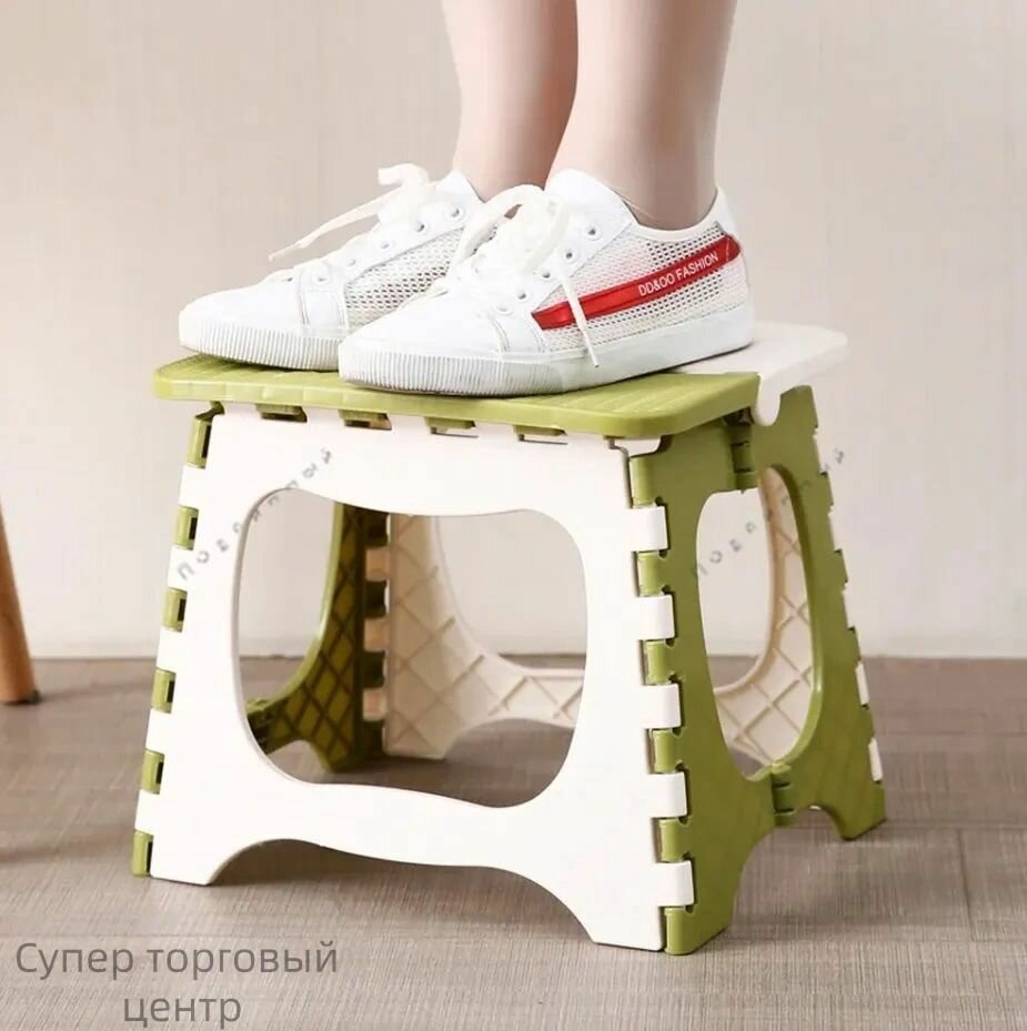 Складной табурет кухонный из пластика с имитацией ротанга, 23×20×18 см, до 110 кг — фото 1