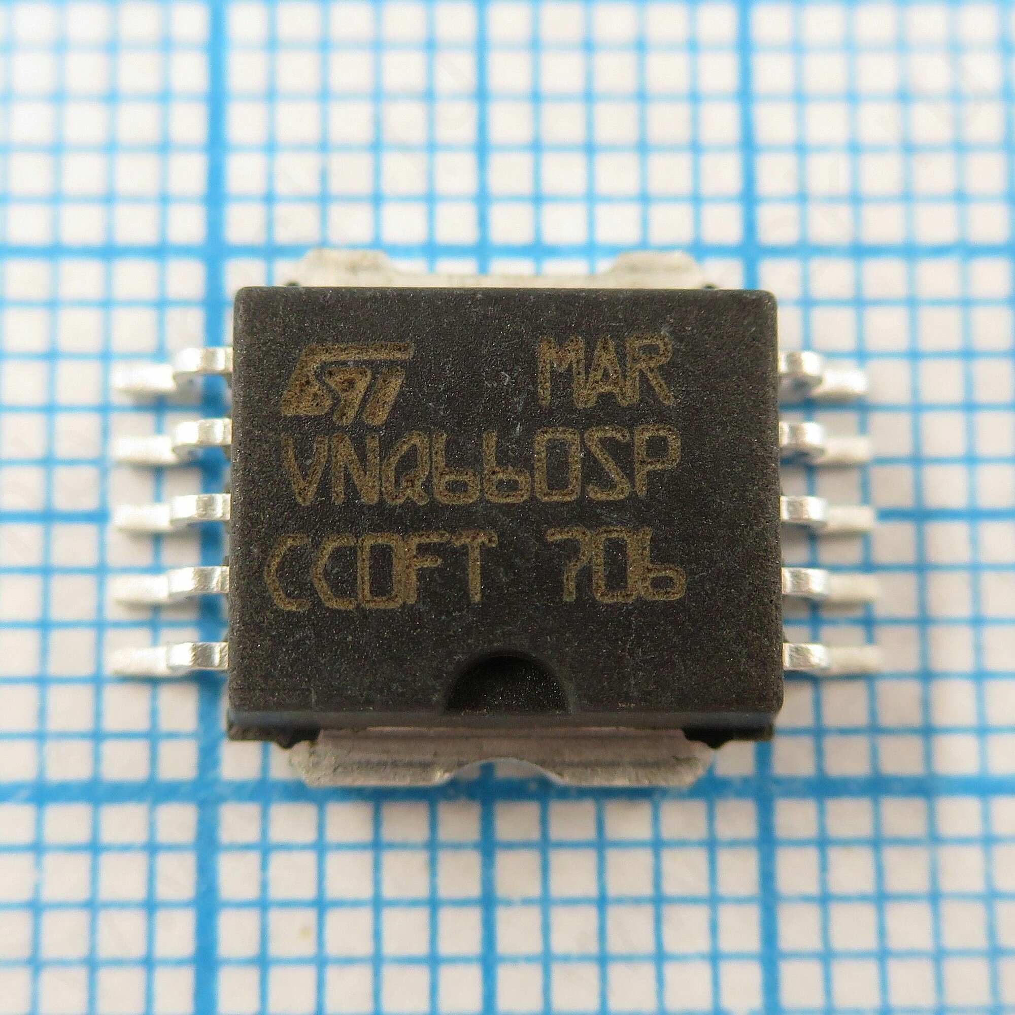 VNQ660SP - 4х канальное твердотельное реле
