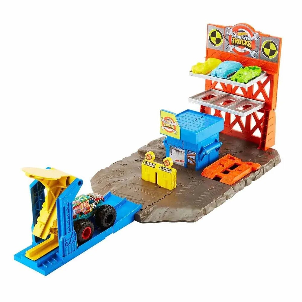 Hot Wheels Monster Trucks Игровой набор Blast Station HFB12