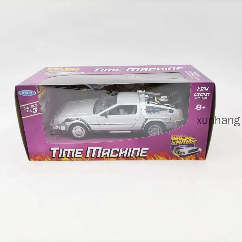 Коллекционная модель машины времени 1:24 "Делориан" BACK TO THE FUTURE III ("Назад в будущее". Часть 1)ll