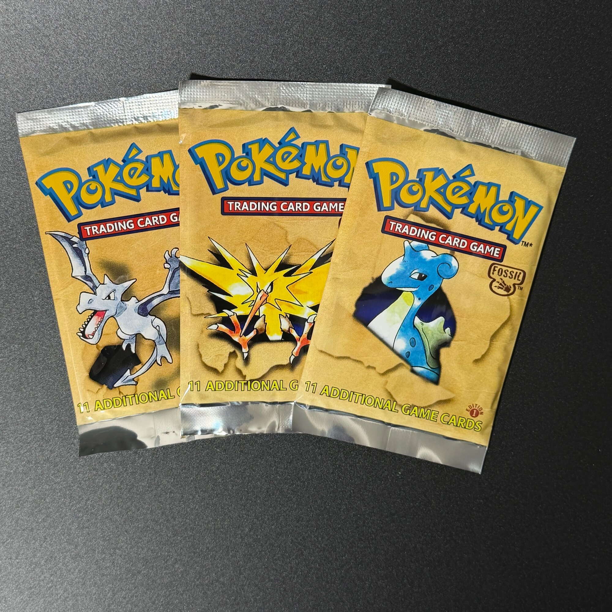Коллекционный набор PKM TCG 1999 Fossil: 1-й запечатанный бустер-бокс / 36 пакетов / 62 голографические редкие винтажные карты Gengar